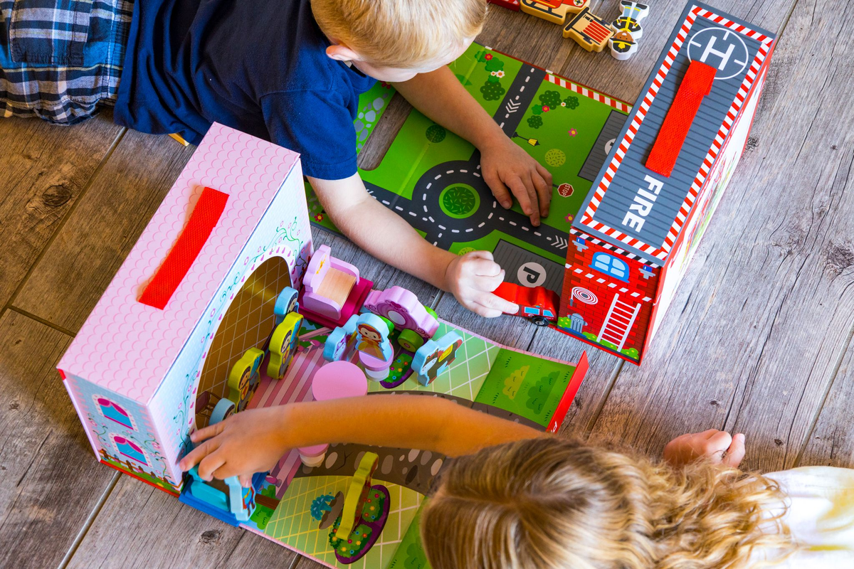 Play Boxes – Play Quietly